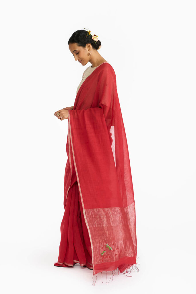 Poppy Sari – Anavila